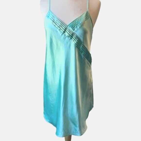 laura adams | Intimates & Sleepwear | Laura Adams Night Gown Size M ...